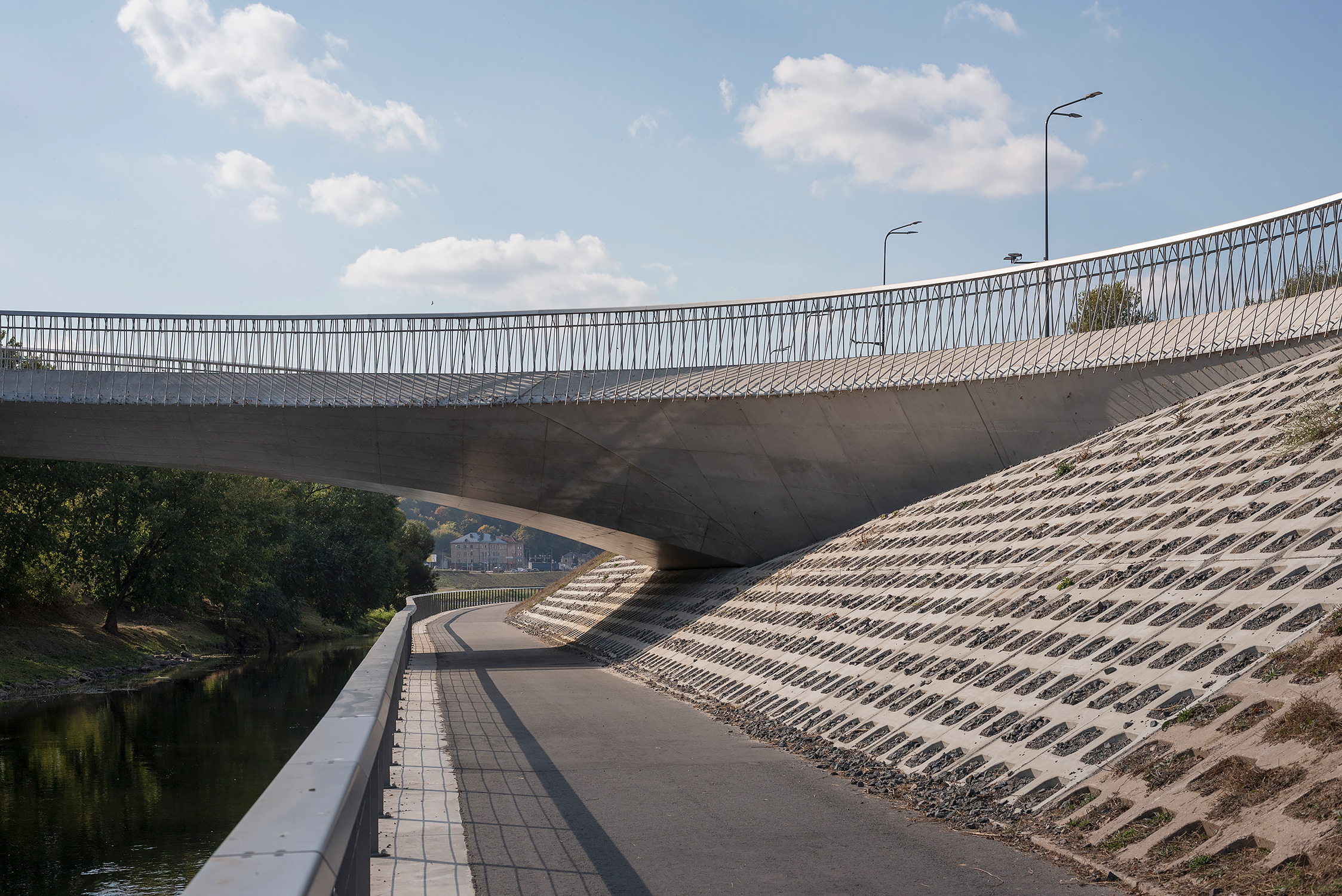 Bridge–Plaza — About Architecture